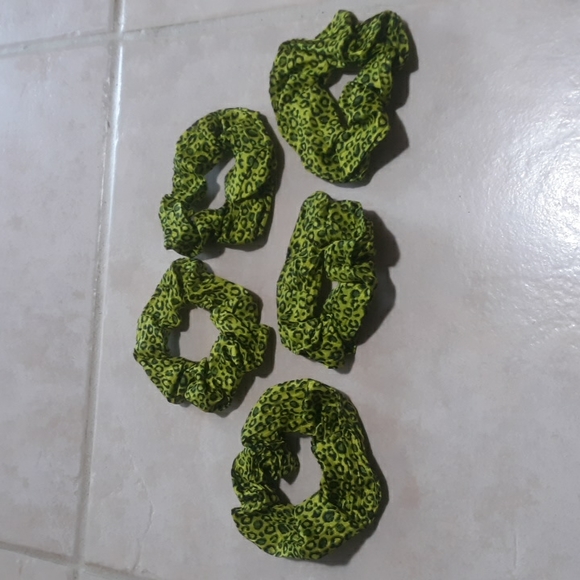 Accessories | 5 Hair Scrunchies Wristlet New Green Black Animal Print ...